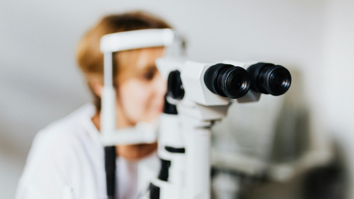 Cómo detectar y actuar ante una neuropatía óptica isquémica